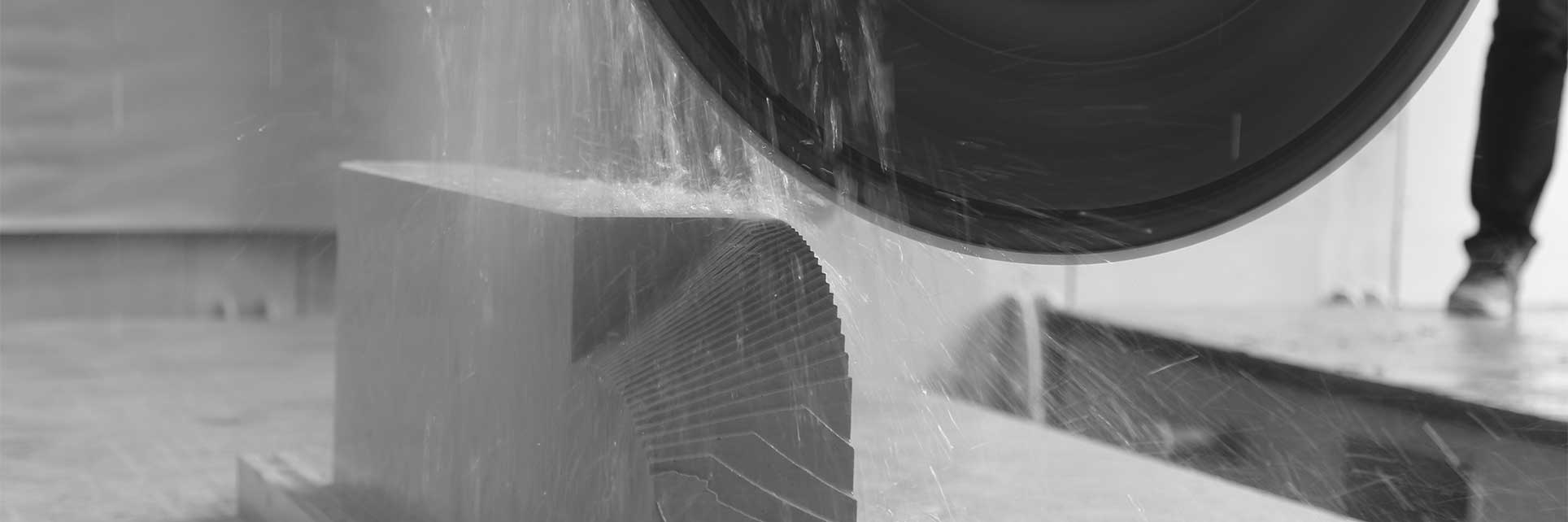 Machines-outils pour débiter, usiner et polir la pierre